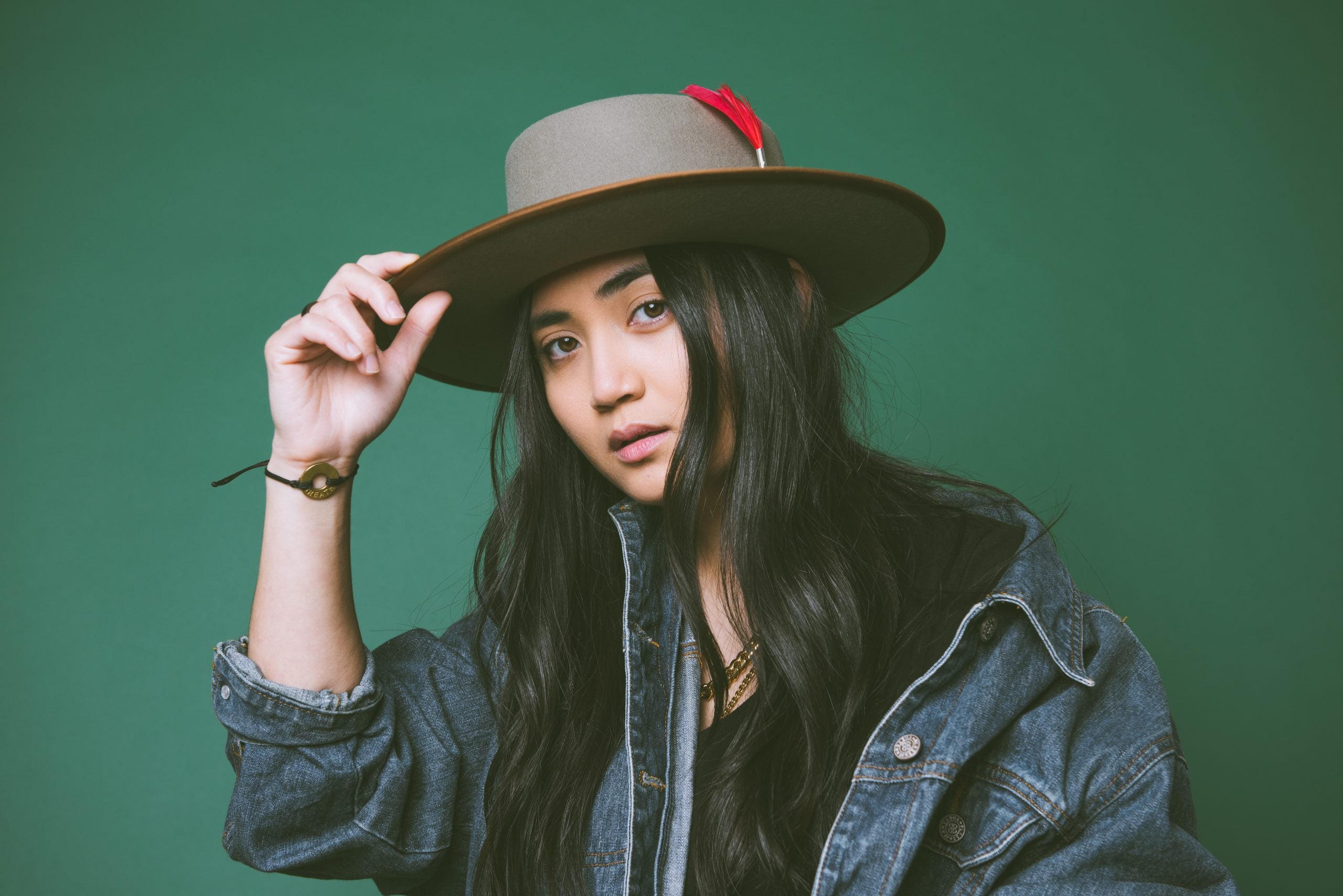 Gibson Artist Spotlight Program welcomes Alex Ritchie - Gibson Gazette