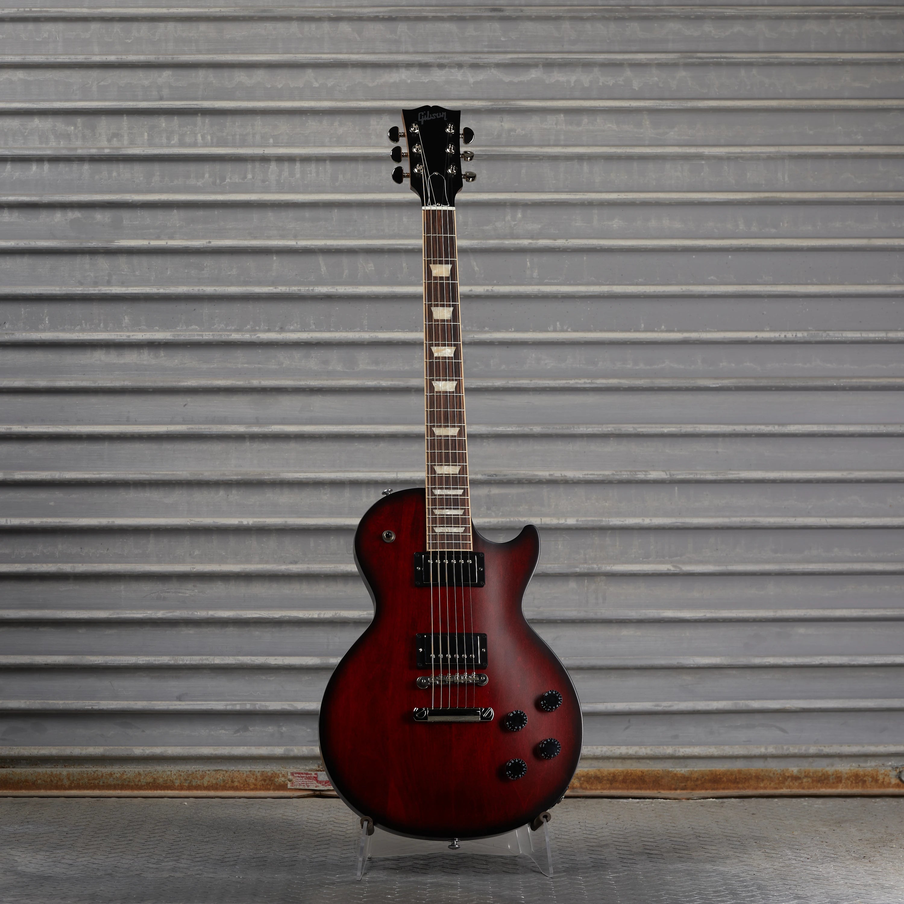 Gibson Mod™ Collection A Mod Collection Les Paul Studio in Barrel Burst ...